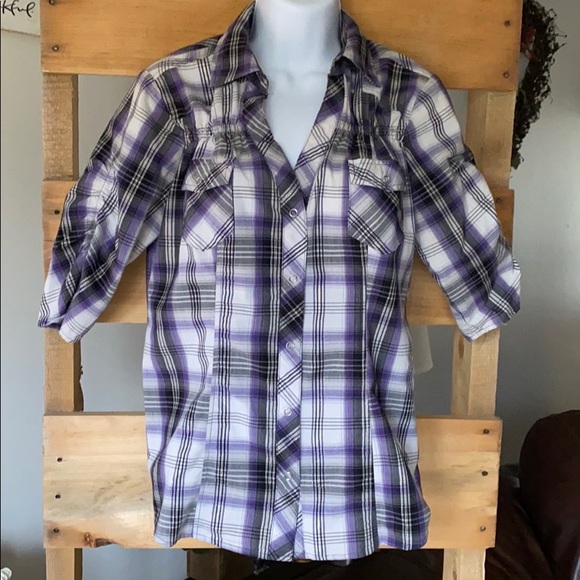 Tops | Super Cute Snap Button Top | Poshmark